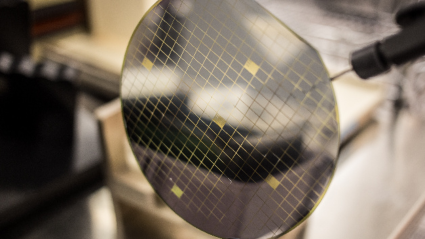 SiCrystal and STMicroelectronics: New Multi-Year Silicon Carbide Wafer ...