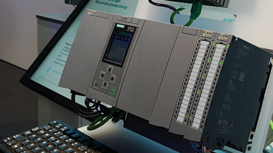 Siemens auf der SPS IPC Drives: Künstliche Intelligenz für SPS und ...